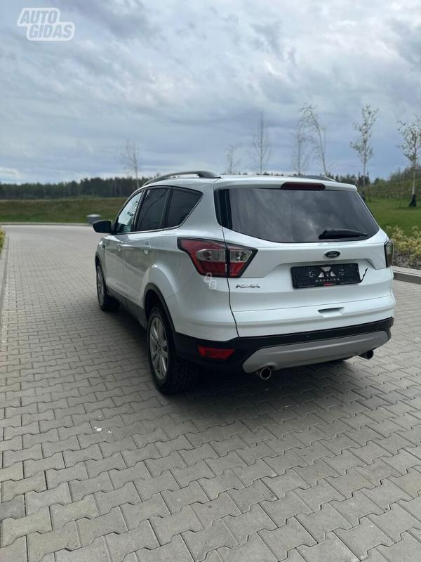 Balts Ford Kuga 2019 Viļņa, ar dzinēja tilpumu 1.50 L un nobraukumu 72 tūkst. km par 11950 €, foto 5 vietnē AUTOMOTO.COM.LV