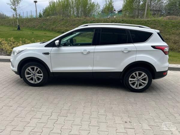 Balts Ford Kuga 2019 Viļņa, ar dzinēja tilpumu 1.50 L un nobraukumu 72 tūkst. km par 11950 €, foto 8 vietnē AUTOMOTO.COM.LV