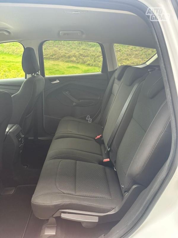 Balts Ford Kuga 2019 Viļņa, ar dzinēja tilpumu 1.50 L un nobraukumu 72 tūkst. km par 11950 €, foto 10 vietnē AUTOMOTO.COM.LV