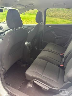 White Ford Kuga 2019 in Vilnius, with an engine capacity of 1.50 L and mileage of 72 thousand km for 11950 €, photo 22 on AUTOMOTO.COM.LV