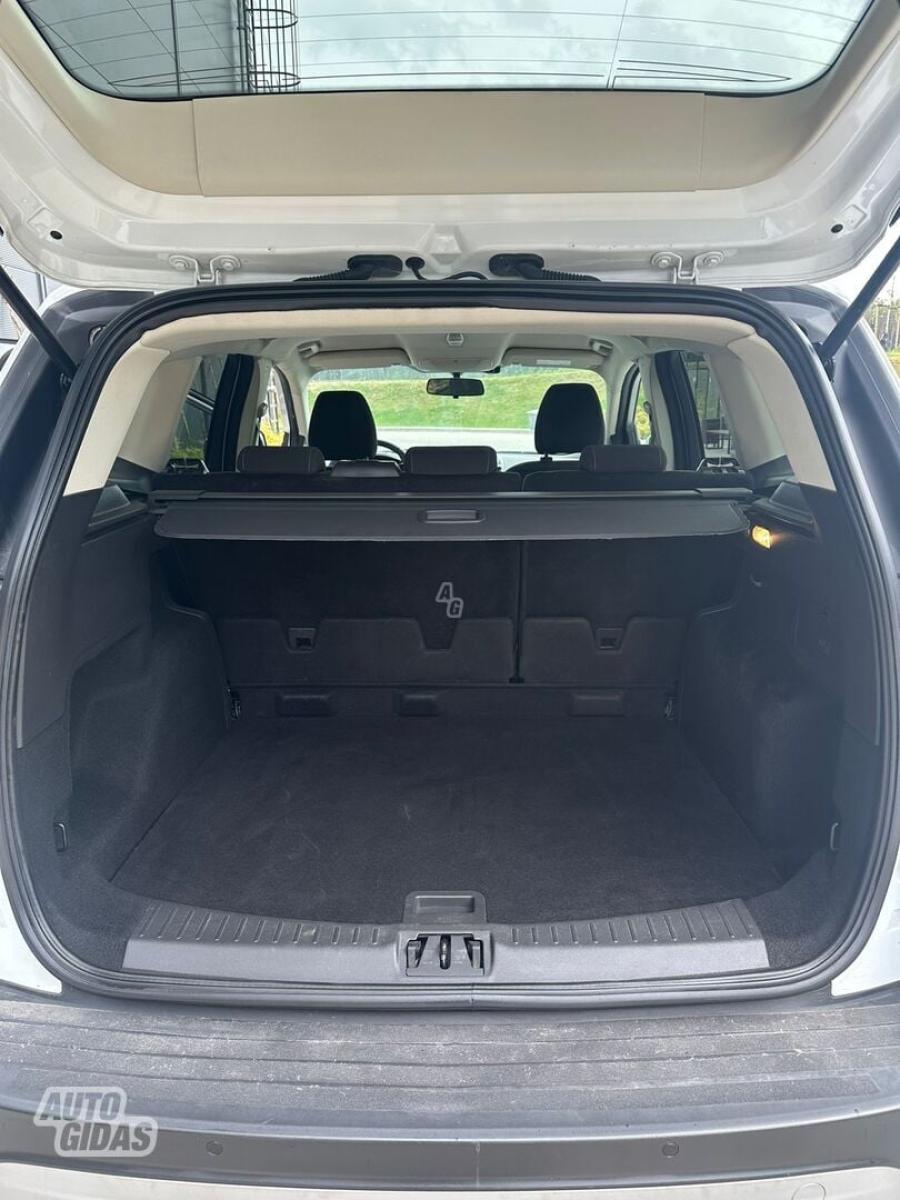 White Ford Kuga 2019 in Vilnius, with an engine capacity of 1.50 L and mileage of 72 thousand km for 11950 €, photo 25 on AUTOMOTO.COM.LV