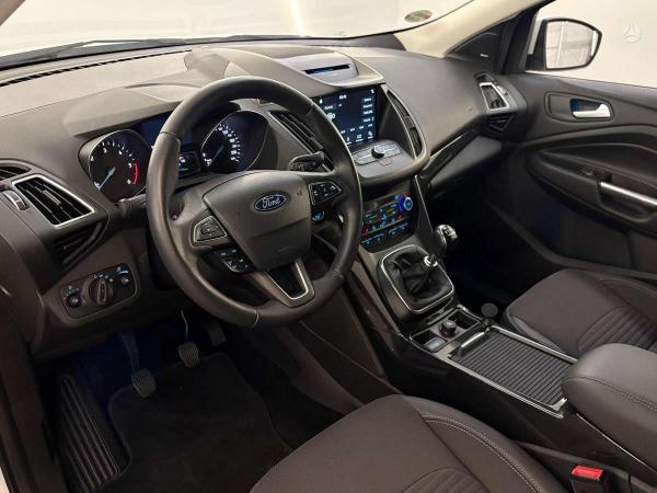 White Ford Kuga 2019 in Marijampole, with an engine capacity of 2.00 L and mileage of 103 thousand km for 10650 €, photo 2 on AUTOMOTO.COM.LV