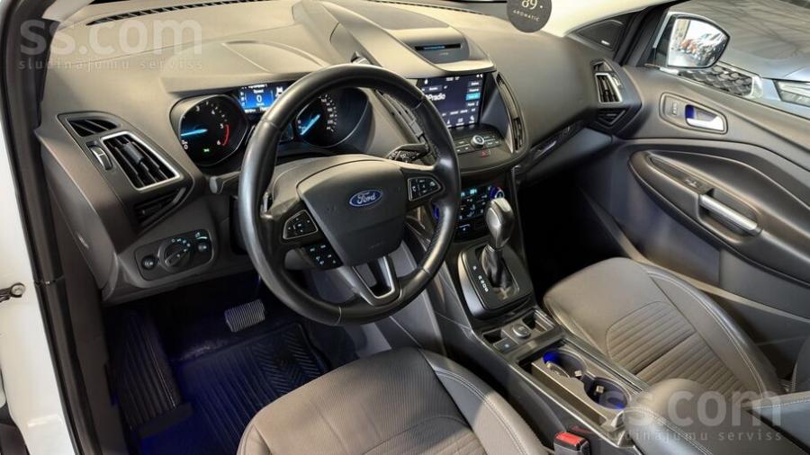 Balts Ford Kuga 2019 Rīga, ar dzinēja tilpumu 2.00 L un nobraukumu 157 tūkst. km par 10500 €, foto 14 vietnē AUTOMOTO.COM.LV