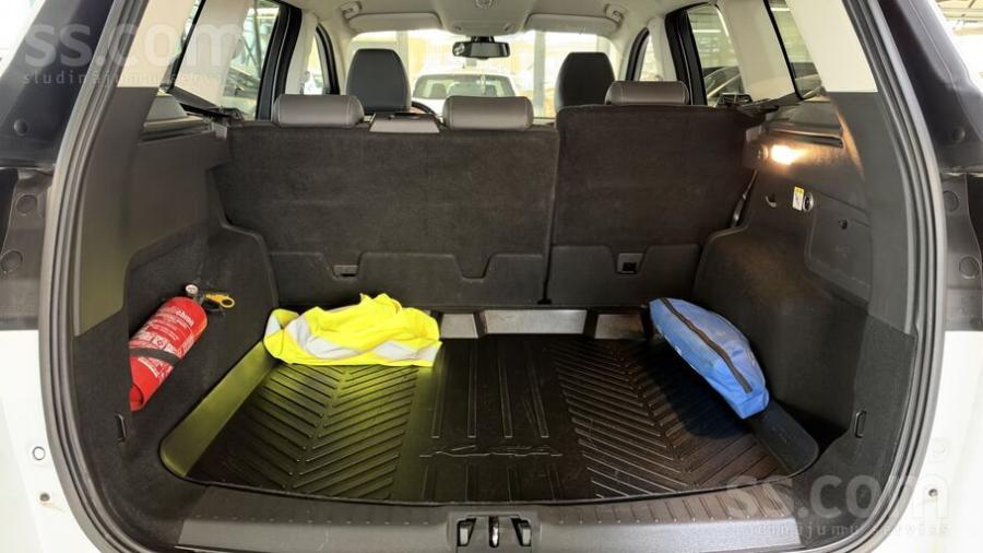 Balts Ford Kuga 2019 Rīga, ar dzinēja tilpumu 2.00 L un nobraukumu 157 tūkst. km par 10500 €, foto 16 vietnē AUTOMOTO.COM.LV