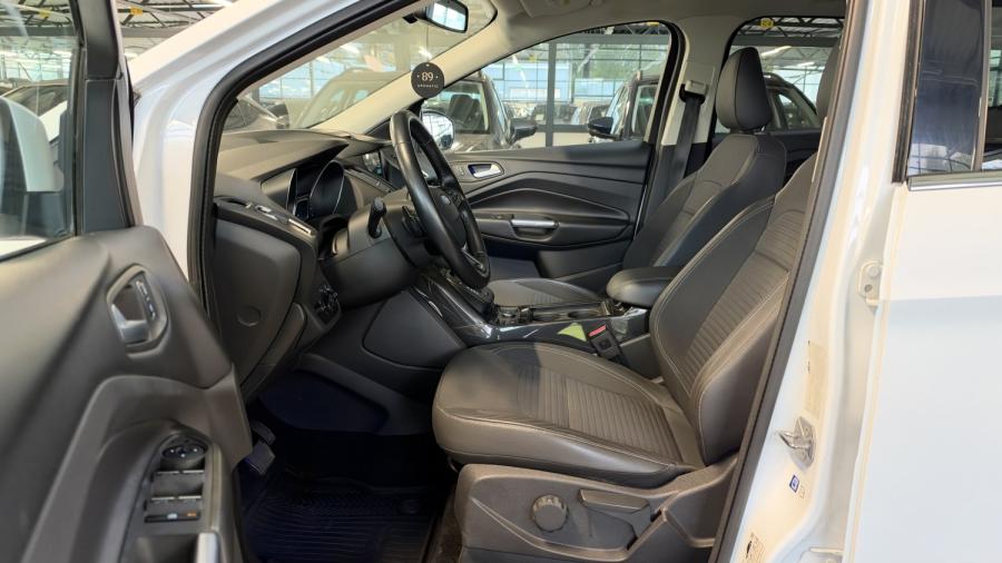 White Ford Kuga 2019 in Riga, with an engine capacity of 2.00 L and mileage of 157 thousand km for 9900 €, photo 12 on AUTOMOTO.COM.LV