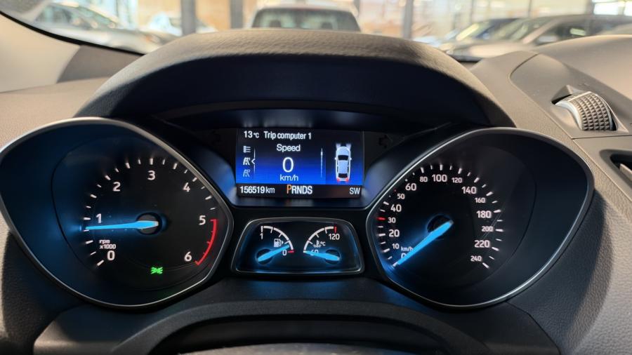 White Ford Kuga 2019 in Riga, with an engine capacity of 2.00 L and mileage of 157 thousand km for 9900 €, photo 21 on AUTOMOTO.COM.LV