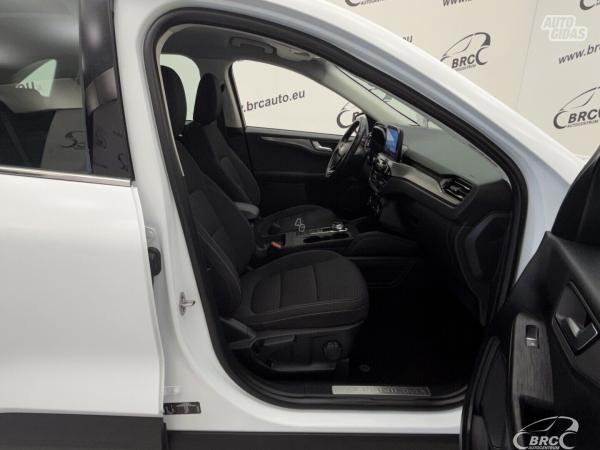 Белый Форд Куга 2020 в Авиженяй, объемом двигателя 2.00 л и пробегом 178 тыс. км за 14900 €, фото 4 на AUTOMOTO.COM.LV