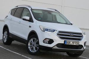 White Ford Kuga 2020 in Riga, with an engine capacity of 2.00 L and mileage of 197 thousand km for 19500 €, photo 3 on AUTOMOTO.COM.LV