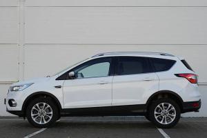 White Ford Kuga 2020 in Riga, with an engine capacity of 2.00 L and mileage of 197 thousand km for 19500 €, photo 7 on AUTOMOTO.COM.LV
