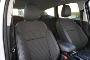 White Ford Kuga 2020 in Riga, with an engine capacity of 2.00 L and mileage of 197 thousand km for 19500 €, photo 18 on AUTOMOTO.COM.LV