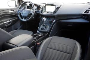 White Ford Kuga 2020 in Riga, with an engine capacity of 2.00 L and mileage of 197 thousand km for 19500 €, photo 19 on AUTOMOTO.COM.LV