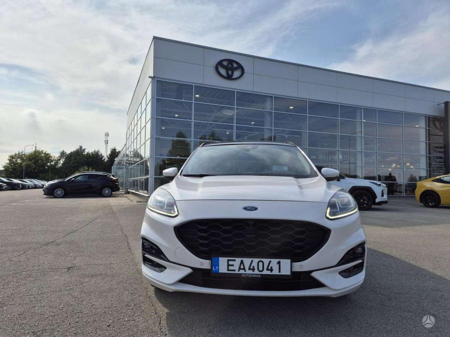 Balts Ford Kuga 2020 Panevēža, ar dzinēja tilpumu 2.49 L un nobraukumu 188 tūkst. km par 18500 €, foto 3 vietnē AUTOMOTO.COM.LV