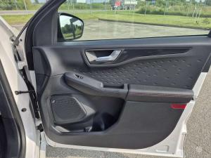 Balts Ford Kuga 2020 Panevēža, ar dzinēja tilpumu 2.49 L un nobraukumu 188 tūkst. km par 18500 €, foto 17 vietnē AUTOMOTO.COM.LV
