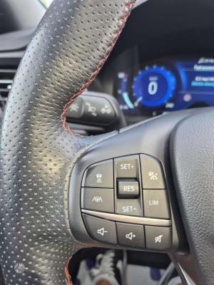 Balts Ford Kuga 2020 Panevēža, ar dzinēja tilpumu 2.49 L un nobraukumu 188 tūkst. km par 18500 €, foto 19 vietnē AUTOMOTO.COM.LV