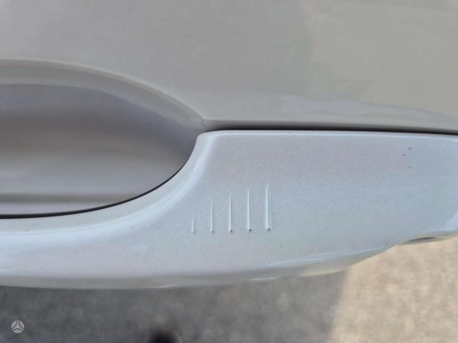 Balts Ford Kuga 2020 Panevēža, ar dzinēja tilpumu 2.49 L un nobraukumu 188 tūkst. km par 18500 €, foto 27 vietnē AUTOMOTO.COM.LV