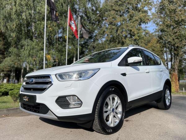 Ford Kuga 2020 in Kazlu Ruda on AUTOMOTO.COM.LV White Ford Kuga 2020 in Kazlu Ruda, with an engine capacity of 1.50 L and mileage of 158 thousand km for 9000 €, photo 6 on AUTOMOTO.COM.LV