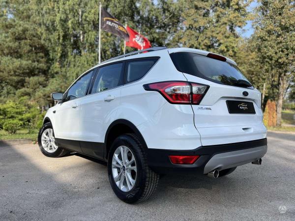 Ford Kuga 2020 in Kazlu Ruda on AUTOMOTO.COM.LV White Ford Kuga 2020 in Kazlu Ruda, with an engine capacity of 1.50 L and mileage of 158 thousand km for 9000 €, photo 9 on AUTOMOTO.COM.LV