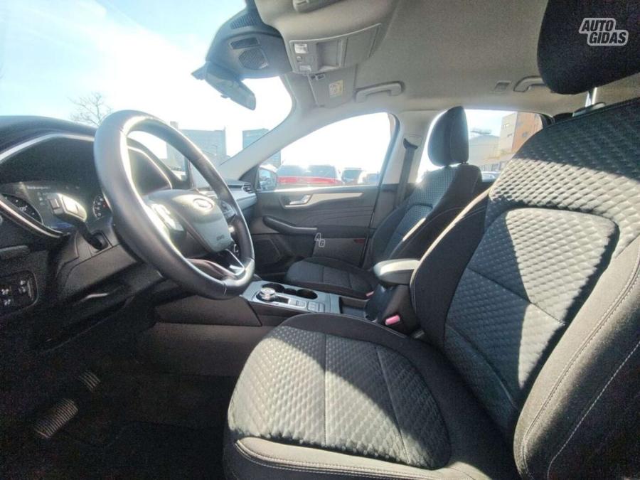 Balts Ford Kuga 2021 Kauņa, ar dzinēja tilpumu 2.50 L un nobraukumu 47 tūkst. km par 23420 €, foto 6 vietnē AUTOMOTO.COM.LV