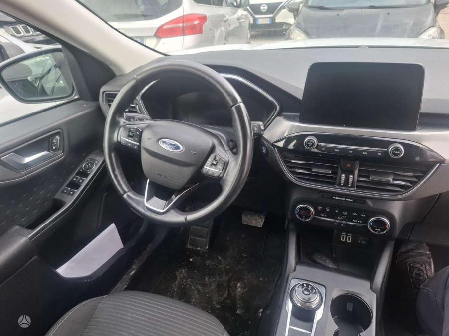 Balts Ford Kuga 2021 Šauļi, ar dzinēja tilpumu 1.50 L un nobraukumu 170 tūkst. km par 9900 €, foto 6 vietnē AUTOMOTO.COM.LV
