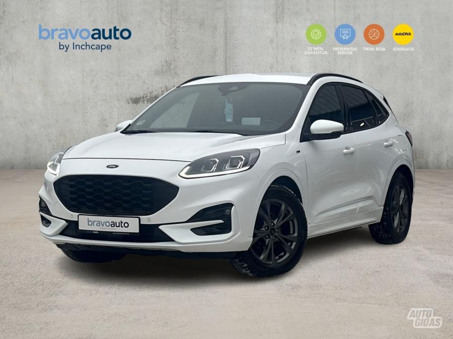 White Ford Kuga 2021 in Kaunas, with an engine capacity of 1.50 L and mileage of 120 thousand km for 18974 €, photo 1 on AUTOMOTO.COM.LV