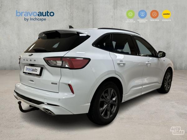 White Ford Kuga 2021 in Vilnius, with an engine capacity of 2.50 L and mileage of 115 thousand km for 21551 €, photo 5 on AUTOMOTO.COM.LV