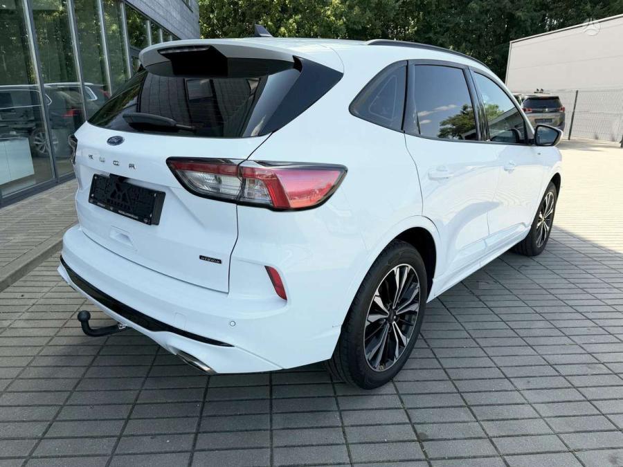 Balts Ford Kuga 2021 Kauņa, ar dzinēja tilpumu 2.49 L un nobraukumu 178 tūkst. km par 17500 €, foto 4 vietnē AUTOMOTO.COM.LV