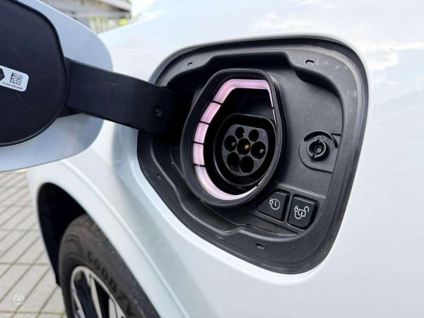 Balts Ford Kuga 2021 Kauņa, ar dzinēja tilpumu 2.49 L un nobraukumu 178 tūkst. km par 17500 €, foto 7 vietnē AUTOMOTO.COM.LV