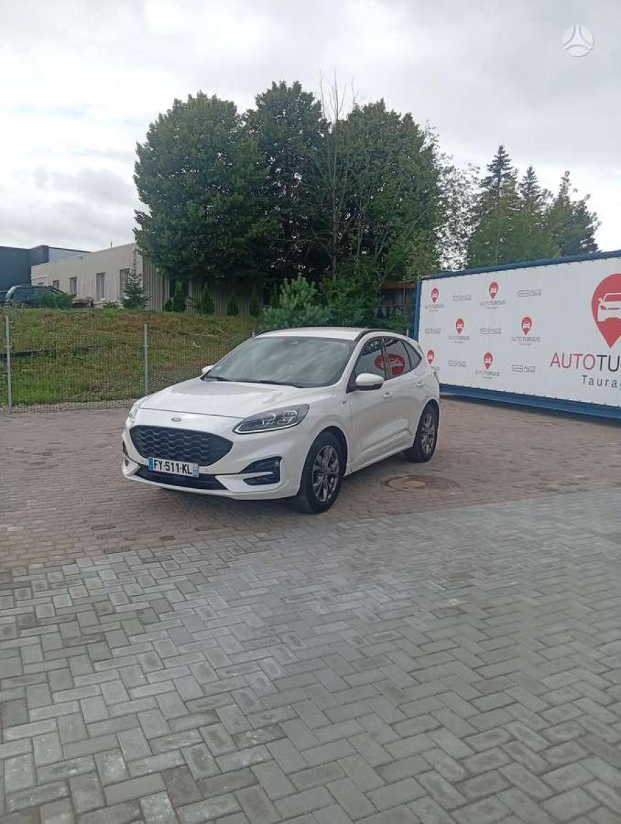 Белый Форд Куга 2021 в Таураге, объемом двигателя 1.50 л и пробегом 143 тыс. км за 14600 €, фото 1 на AUTOMOTO.COM.LV