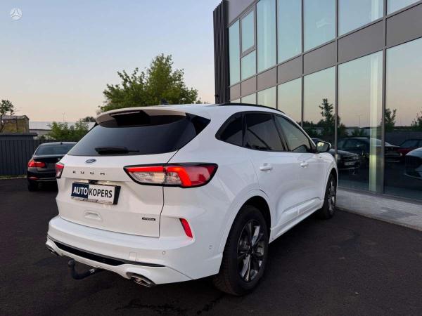 Balts Ford Kuga 2021 Kauņa, ar dzinēja tilpumu 2.50 L un nobraukumu 75 tūkst. km par 23500 €, foto 10 vietnē AUTOMOTO.COM.LV