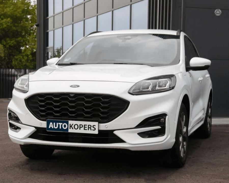 White Ford Kuga 2021 in Kaunas, with an engine capacity of 2.50 L and mileage of 75 thousand km for 23500 €, photo 3 on AUTOMOTO.COM.LV