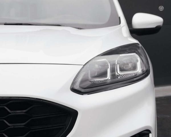 White Ford Kuga 2021 in Kaunas, with an engine capacity of 2.50 L and mileage of 75 thousand km for 23500 €, photo 4 on AUTOMOTO.COM.LV