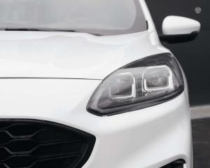 White Ford Kuga 2021 in Kaunas, with an engine capacity of 2.50 L and mileage of 75 thousand km for 23500 €, photo 5 on AUTOMOTO.COM.LV