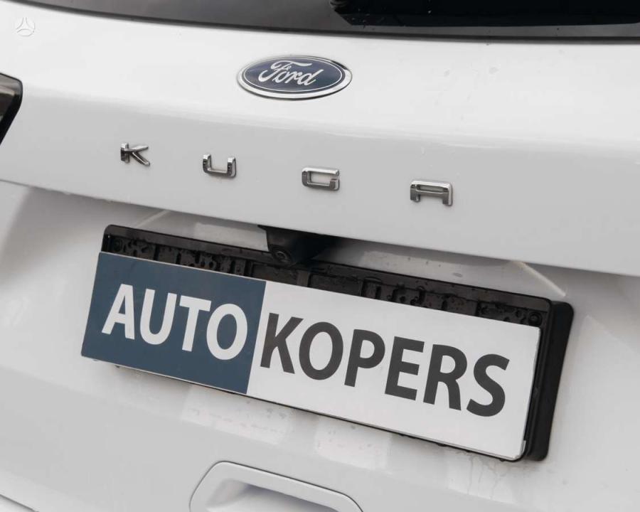 White Ford Kuga 2021 in Kaunas, with an engine capacity of 2.50 L and mileage of 75 thousand km for 23500 €, photo 9 on AUTOMOTO.COM.LV
