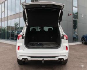 White Ford Kuga 2021 in Kaunas, with an engine capacity of 2.50 L and mileage of 75 thousand km for 23500 €, photo 20 on AUTOMOTO.COM.LV
