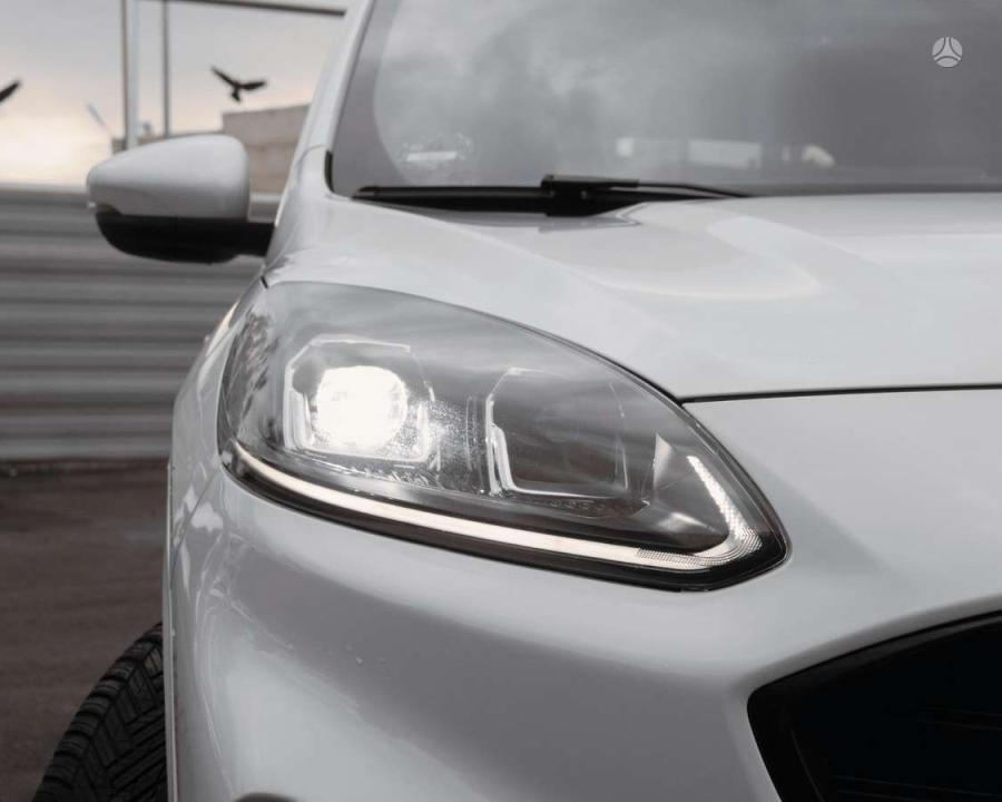 White Ford Kuga 2021 in Kaunas, with an engine capacity of 2.50 L and mileage of 75 thousand km for 23500 €, photo 23 on AUTOMOTO.COM.LV