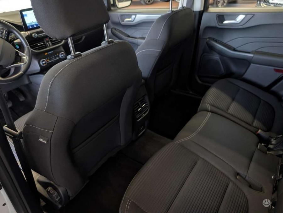 Balts Ford Kuga 2021 Kauņa, ar dzinēja tilpumu 2.49 L un nobraukumu 96 tūkst. km par 19900 €, foto 11 vietnē AUTOMOTO.COM.LV