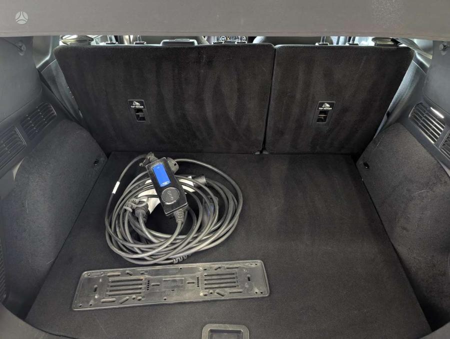 Balts Ford Kuga 2021 Kauņa, ar dzinēja tilpumu 2.49 L un nobraukumu 96 tūkst. km par 19900 €, foto 17 vietnē AUTOMOTO.COM.LV