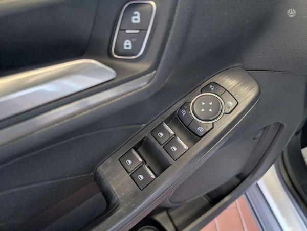 Balts Ford Kuga 2021 Kauņa, ar dzinēja tilpumu 2.49 L un nobraukumu 96 tūkst. km par 19900 €, foto 9 vietnē AUTOMOTO.COM.LV