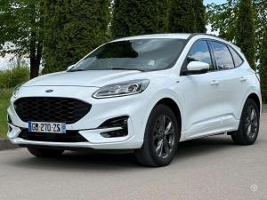 Белый Форд Куга 2021 в Таураге, объемом двигателя 2.00 л и пробегом 234 тыс. км за 13500 €, фото 6 на AUTOMOTO.COM.LV