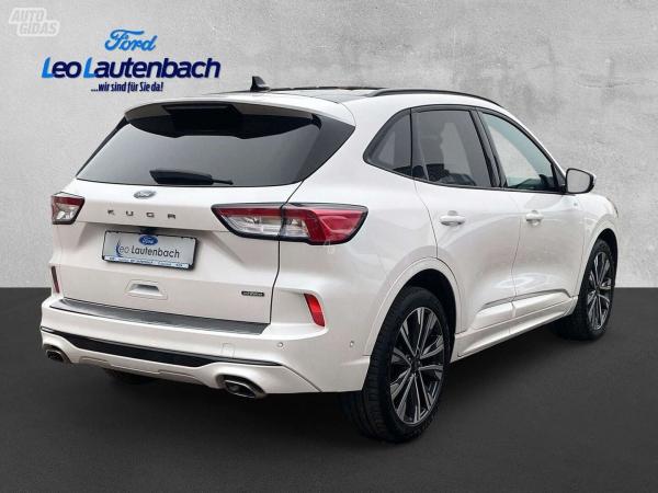 White Ford Kuga 2022 in Kaunas, with an engine capacity of 2.50 L and mileage of 44 thousand km for 30434 €, photo 5 on AUTOMOTO.COM.LV