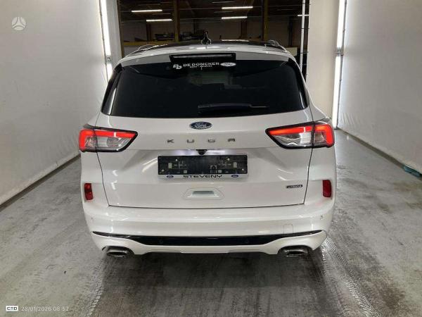 White Ford Kuga 2022 in Vilnius, with an engine capacity of 2.49 L and mileage of 101 thousand km for 23450 €, photo 5 on AUTOMOTO.COM.LV