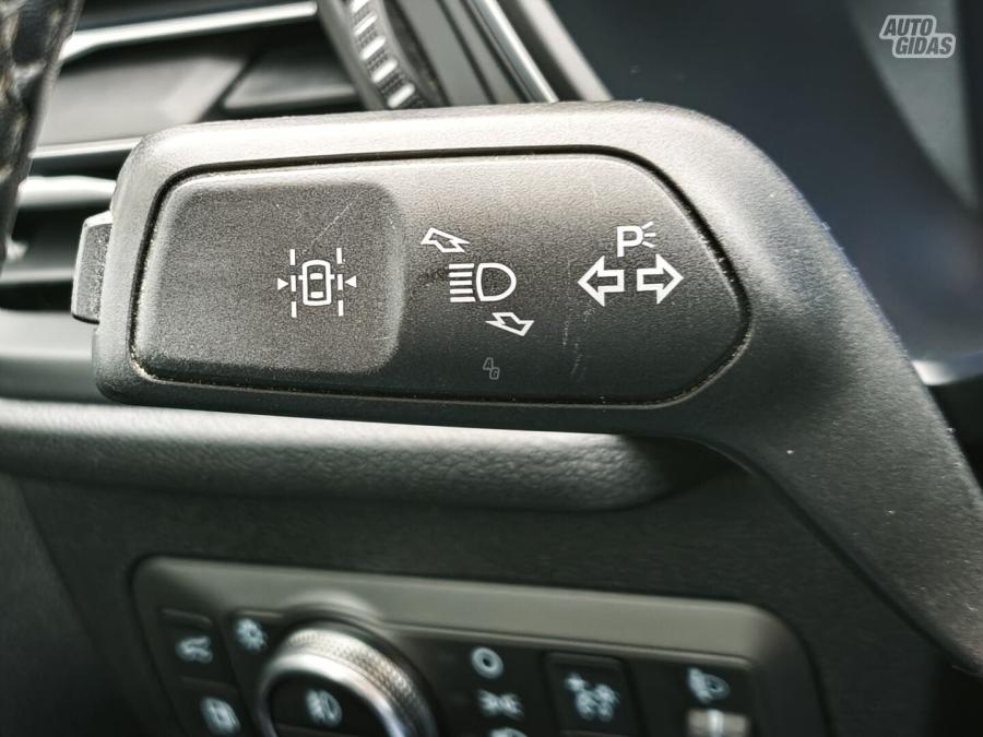 Balts Ford Kuga 2022 Kauņa, ar dzinēja tilpumu 2.50 L un nobraukumu 135 tūkst. km par 21271 €, foto 21 vietnē AUTOMOTO.COM.LV