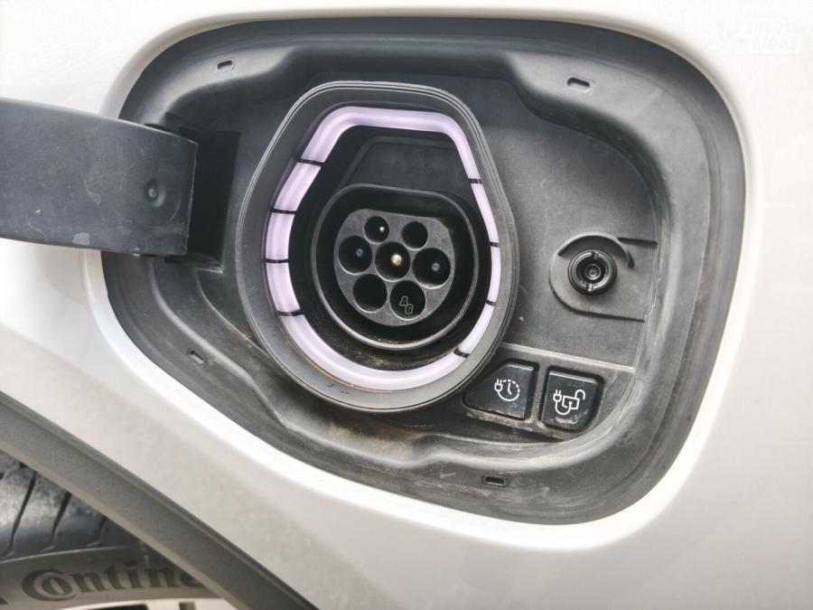 Balts Ford Kuga 2022 Kauņa, ar dzinēja tilpumu 2.50 L un nobraukumu 135 tūkst. km par 21271 €, foto 36 vietnē AUTOMOTO.COM.LV