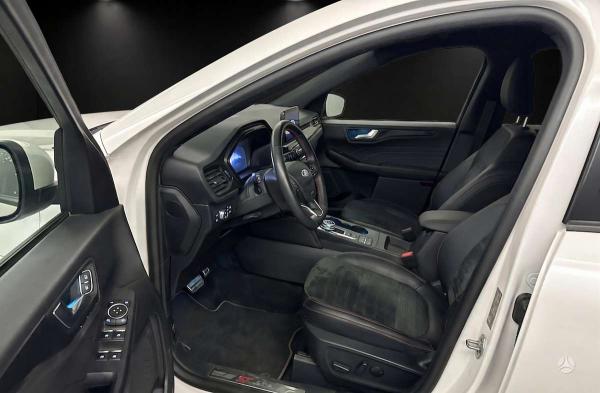 Balts Ford Kuga 2022 Viļņa, ar dzinēja tilpumu 2.50 L un nobraukumu 58 tūkst. km par 25390 €, foto 6 vietnē AUTOMOTO.COM.LV