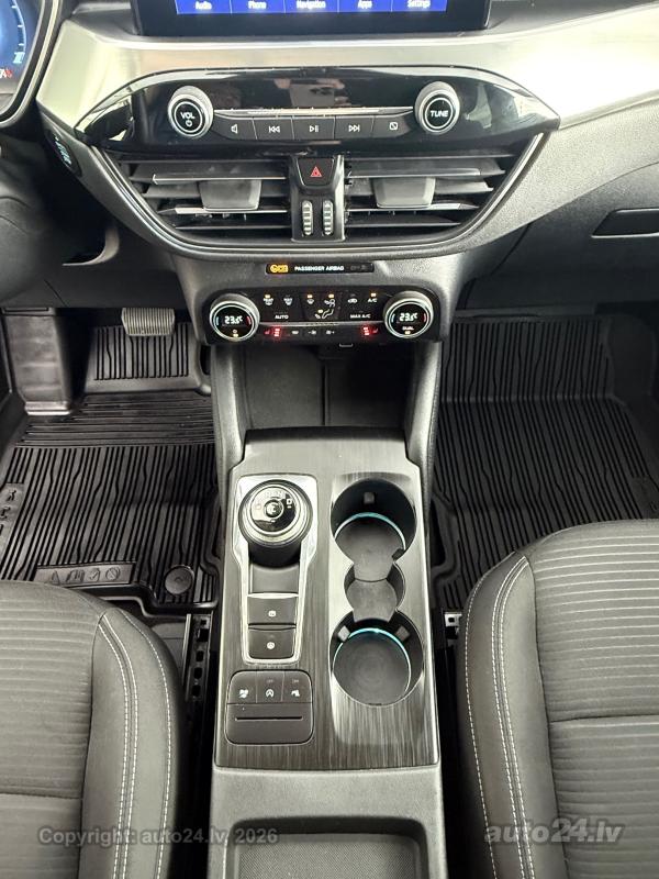 Balts Ford Kuga 2022 Tartu, ar dzinēja tilpumu 2.00 L un nobraukumu 229 tūkst. km par 16999 €, foto 10 vietnē AUTOMOTO.COM.LV