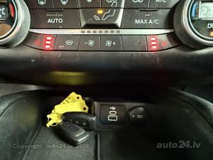 Balts Ford Kuga 2022 Tartu, ar dzinēja tilpumu 2.00 L un nobraukumu 229 tūkst. km par 16999 €, foto 14 vietnē AUTOMOTO.COM.LV