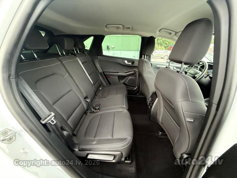 Balts Ford Kuga 2022 Tartu, ar dzinēja tilpumu 2.00 L un nobraukumu 229 tūkst. km par 16999 €, foto 23 vietnē AUTOMOTO.COM.LV