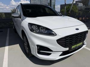 Белый Форд Куга 2022 в Вильнюс, объемом двигателя 2.49 л и пробегом 49 тыс. км за 22990 €, фото 1 на AUTOMOTO.COM.LV