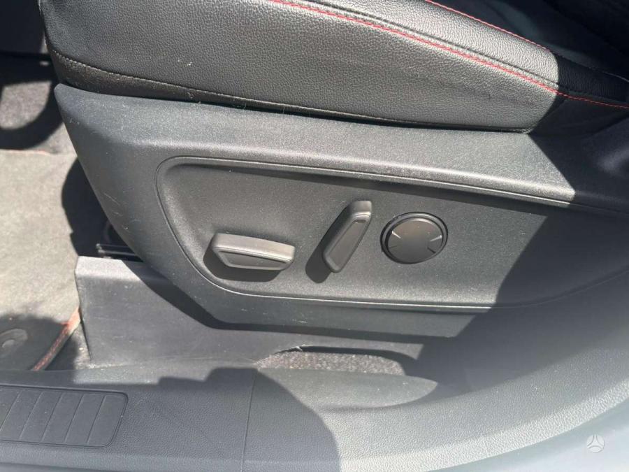 White Ford Kuga 2022 in Marijampole, with an engine capacity of 2.49 L and mileage of 190 thousand km for 17500 €, photo 14 on AUTOMOTO.COM.LV