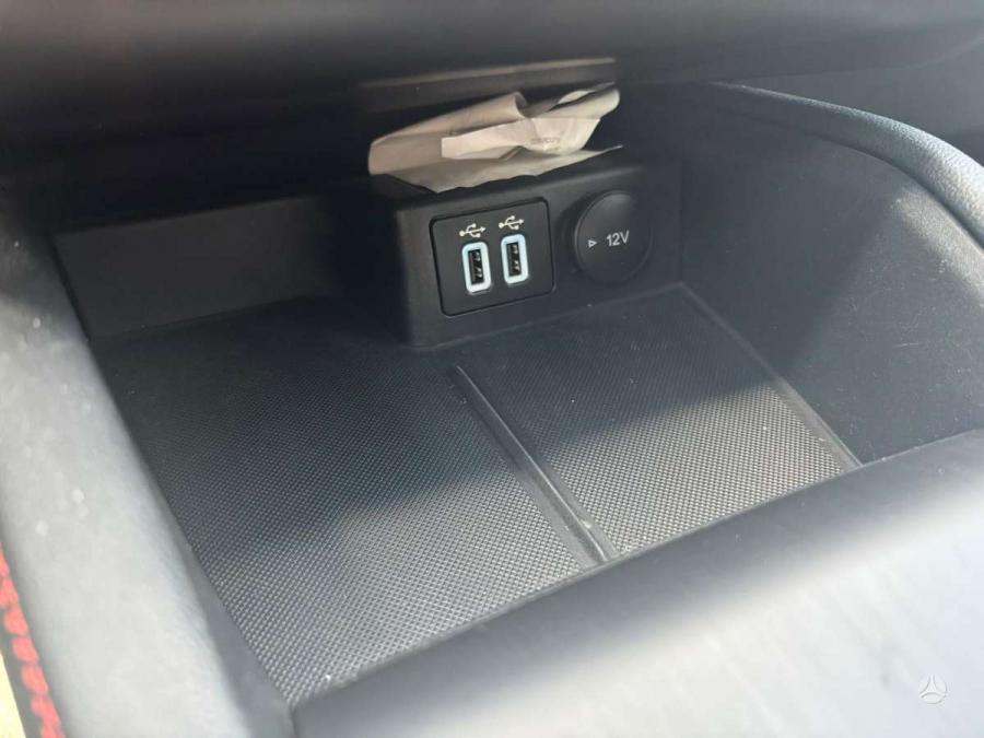 White Ford Kuga 2022 in Marijampole, with an engine capacity of 2.49 L and mileage of 190 thousand km for 17500 €, photo 20 on AUTOMOTO.COM.LV